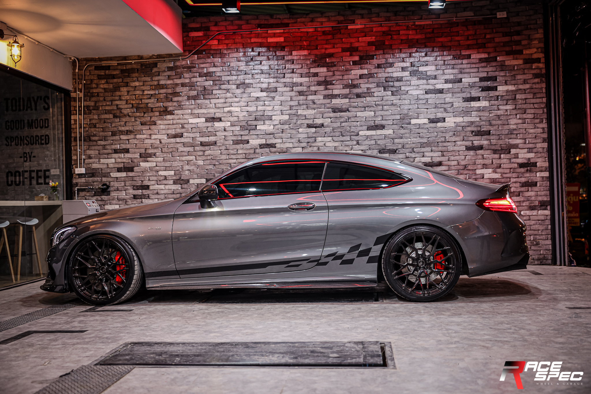 Mercedes-AMG C43 – RacespecWheel